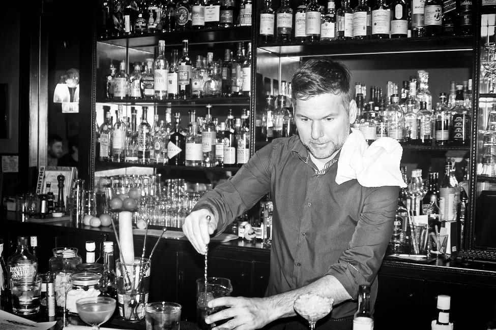 Hunter's French 95 Cocktail Recipe - Soap Deli News