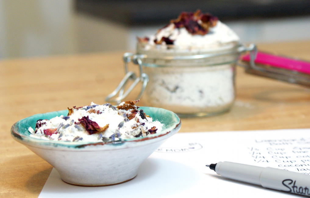 DIY Natural Lavender & Rose Bath Salt Recipe