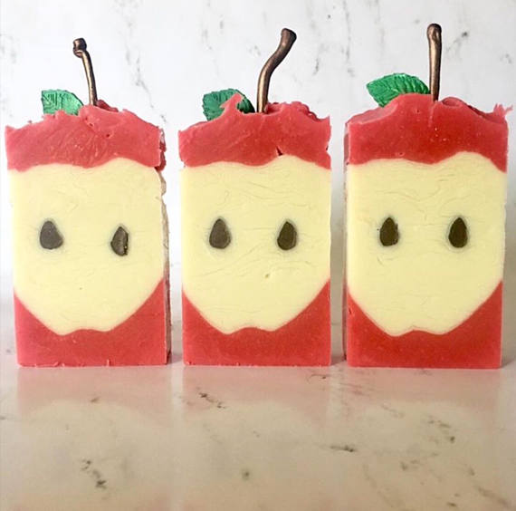 Homemade Fall Soaps for the Perfect Morning Pick Me Up!