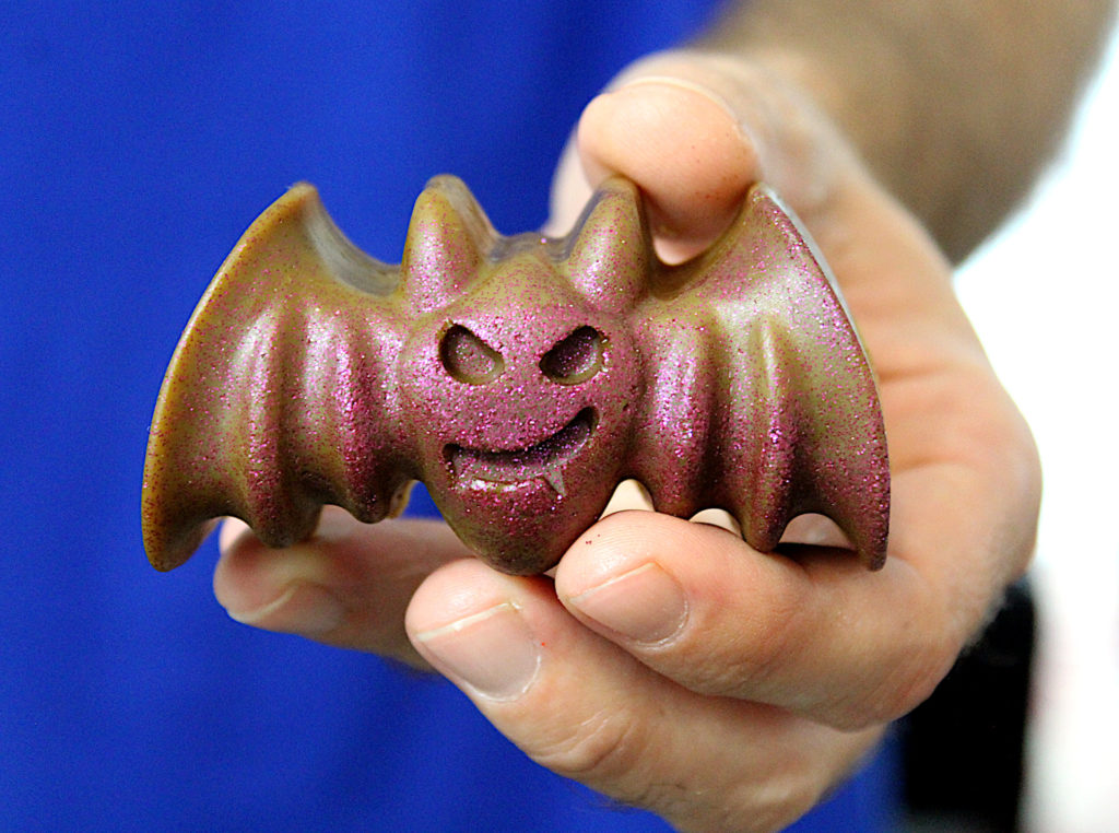 Easy Halloween Solid Lotion Bar Recipe for BFF & Coworker Gifts