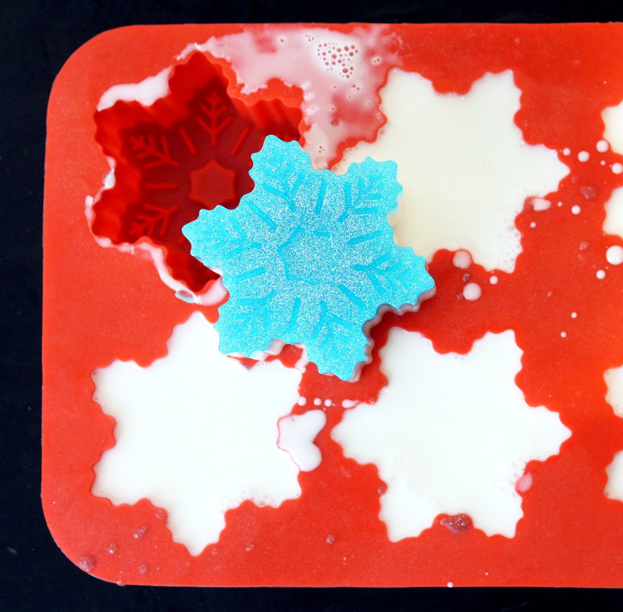 Glitter Snowflake Soap Recipe with Peppermint Essential Oil