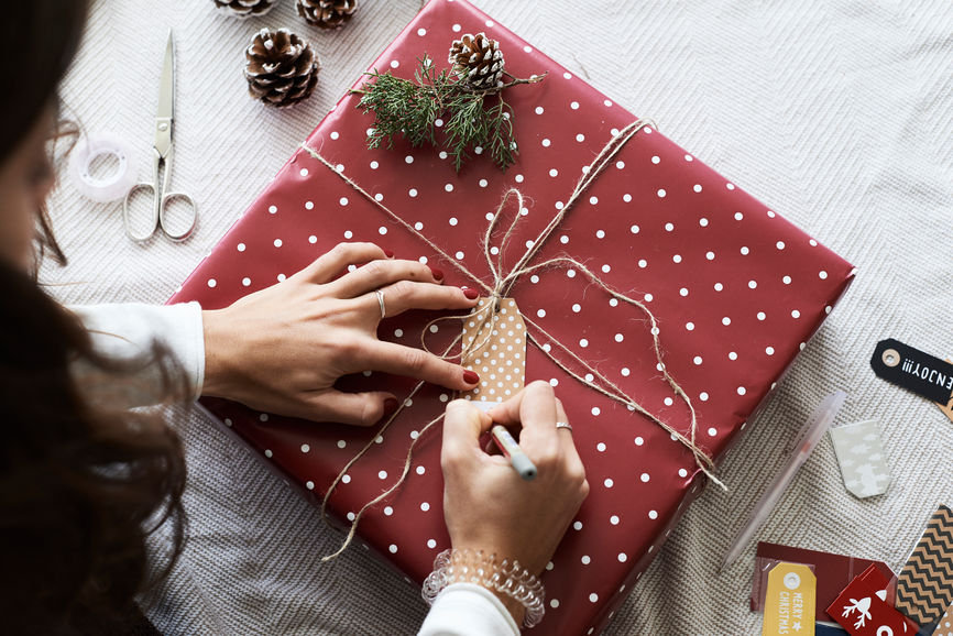 Handmade Holiday Gifts & Ideas (Your Etsy Gift Guide for the Holidays)