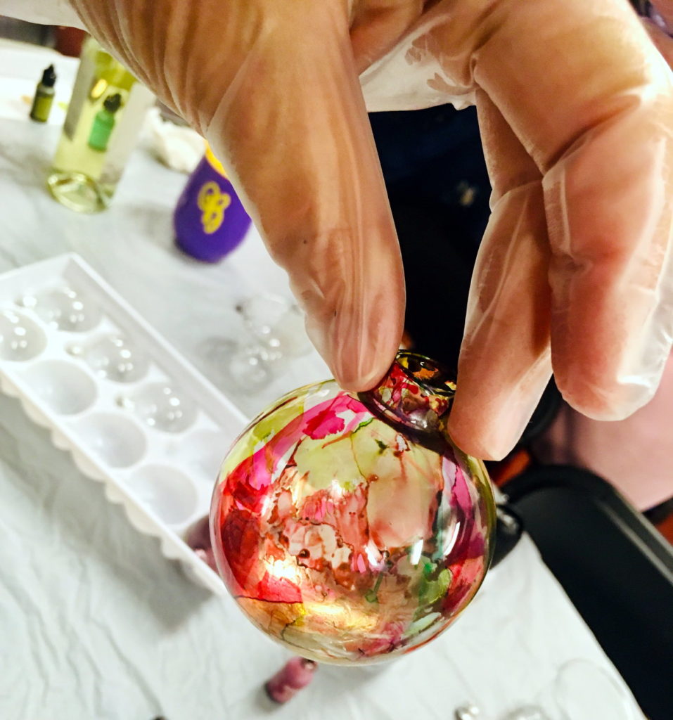 Alcohol Ink Ornaments DIY (Video Tutorial for the Holidays)