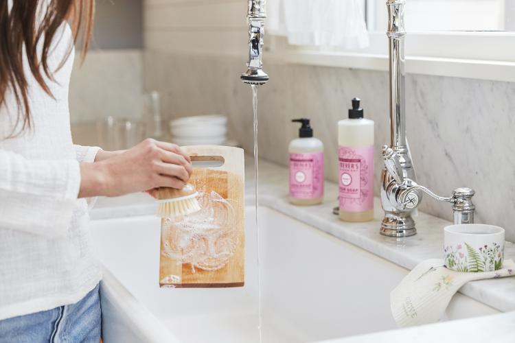 Spring Cleaning Tips for Your Eco-Friendly Lifestyle - Soap Deli News