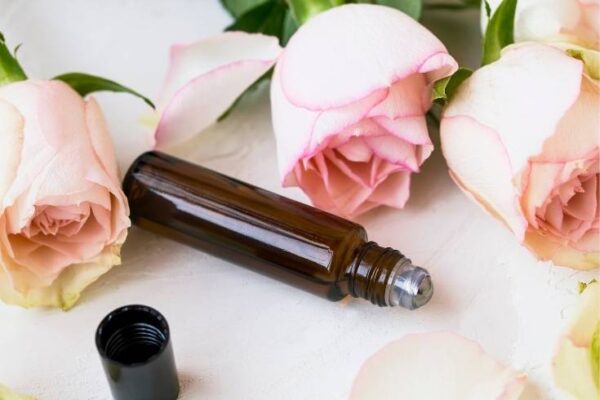Essential Oil Roll On Perfume Recipes Plus How to Make Them