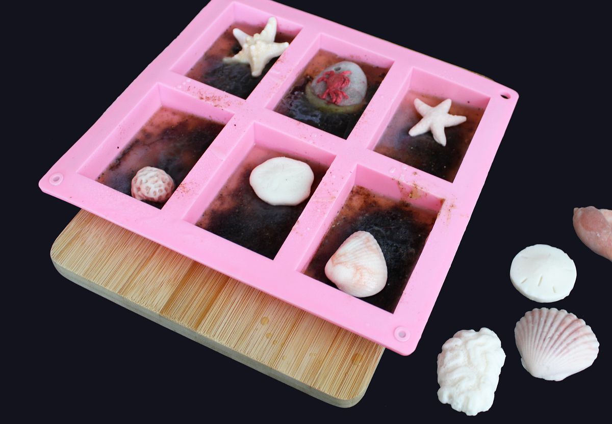 Summer Beauty Recipes: An Easy Seashell Soap Tutorial & More!