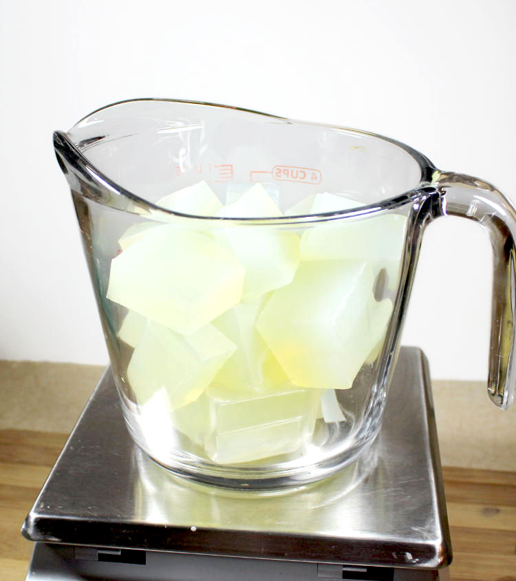 Dandelion Soap Recipe: An Easy Melt and Pour Soap Recipe