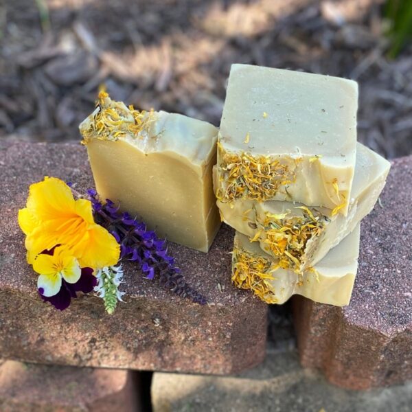 Calendula Soap Recipe: Cold Process Soap Recipe with Calendula Oil